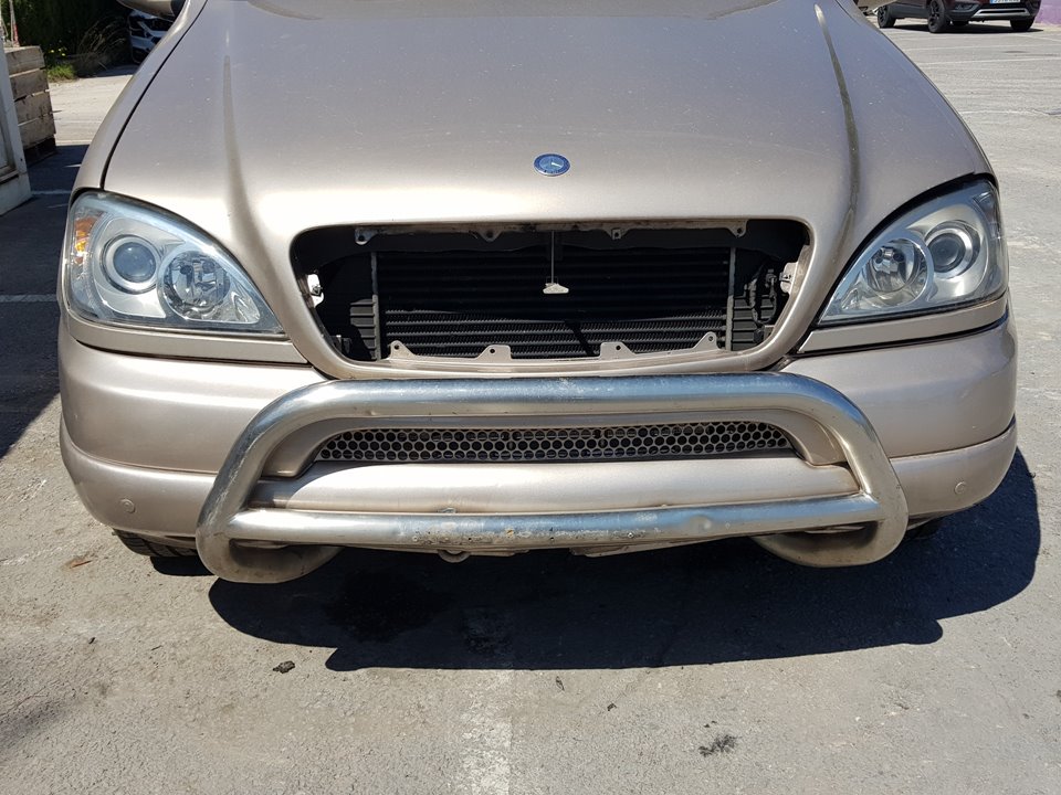 Front bumper MERCEDES-BENZ M-CLASS (W163) ML 270 CDI (163.113) 9677043 ...