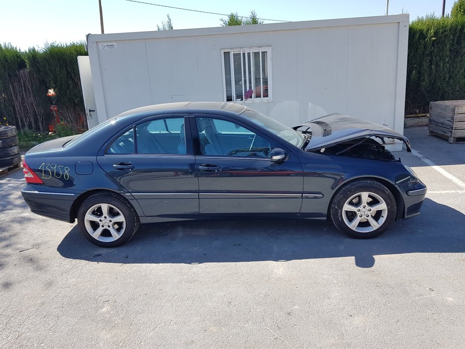 Rear bumper MERCEDES-BENZ C-CLASS (W203) C 220 CDI (203.008) 9699794 ...