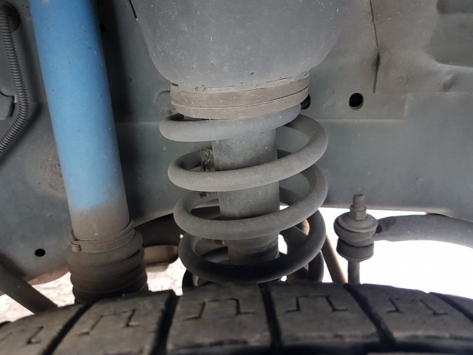 Right front shock absorber JEEP CHEROKEE (XJ) 2.5 TD 4x4 9060073 | B-Parts