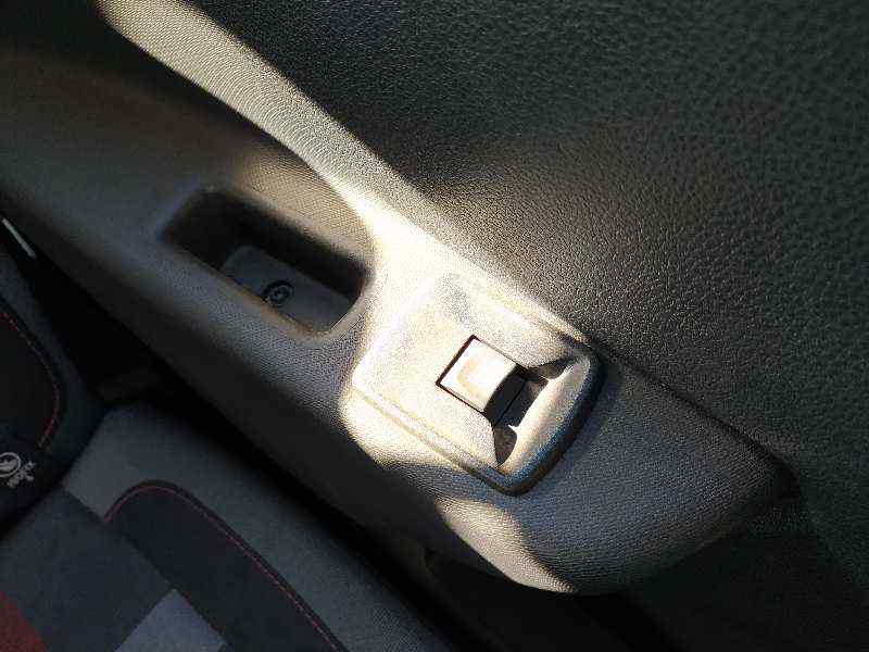 Left rear window switch DACIA SANDERO II TCe 90 (B8M1, B8MA) 8208207 ...