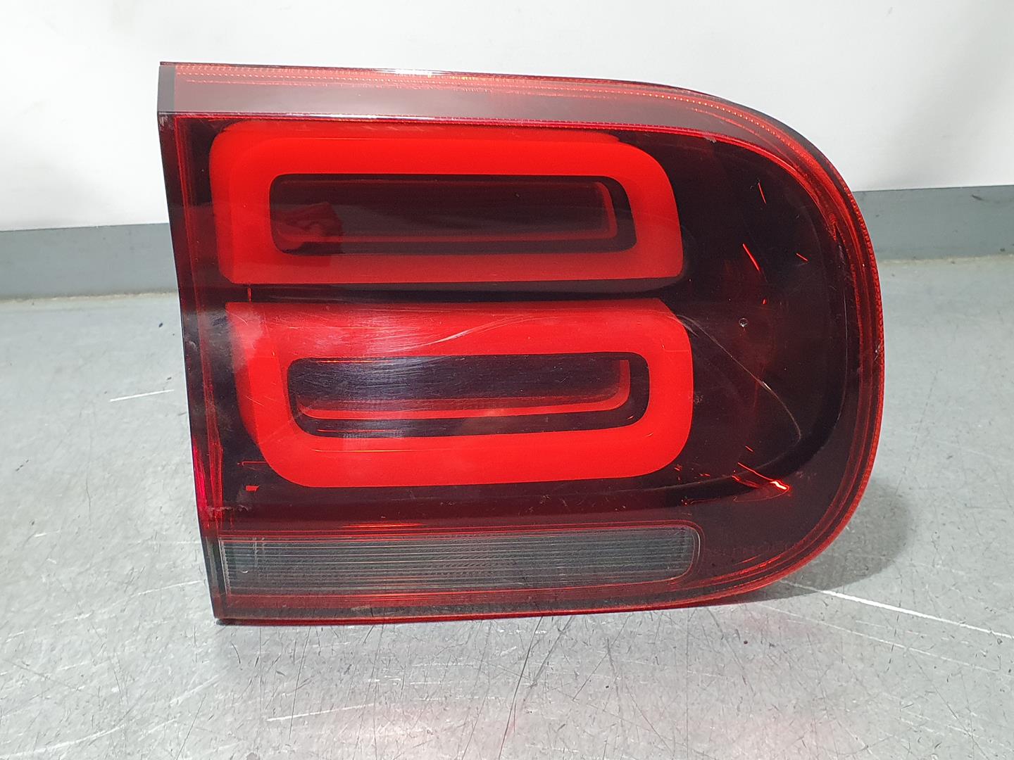 Feu arrière gauche CITROËN C5 AIRCROSS (A_) 8648096 | B-Parts