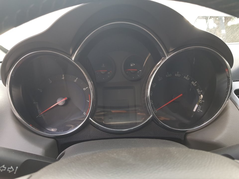 Instrument cluster CHEVROLET CRUZE (J300) 2.0 CDI 10217770 | B-Parts