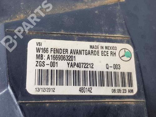 Right taillight MERCEDES-BENZ M-CLASS (W166) ML 250 CDI / BlueTEC 4 ...