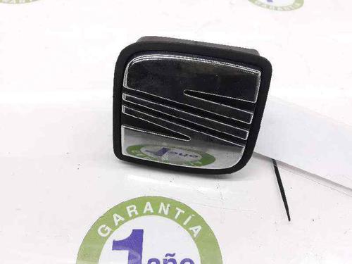 Poignée de hayon SEAT TOLEDO IV (KG3) 1.6 TDI 6J4827565D | 6J4827565E ...