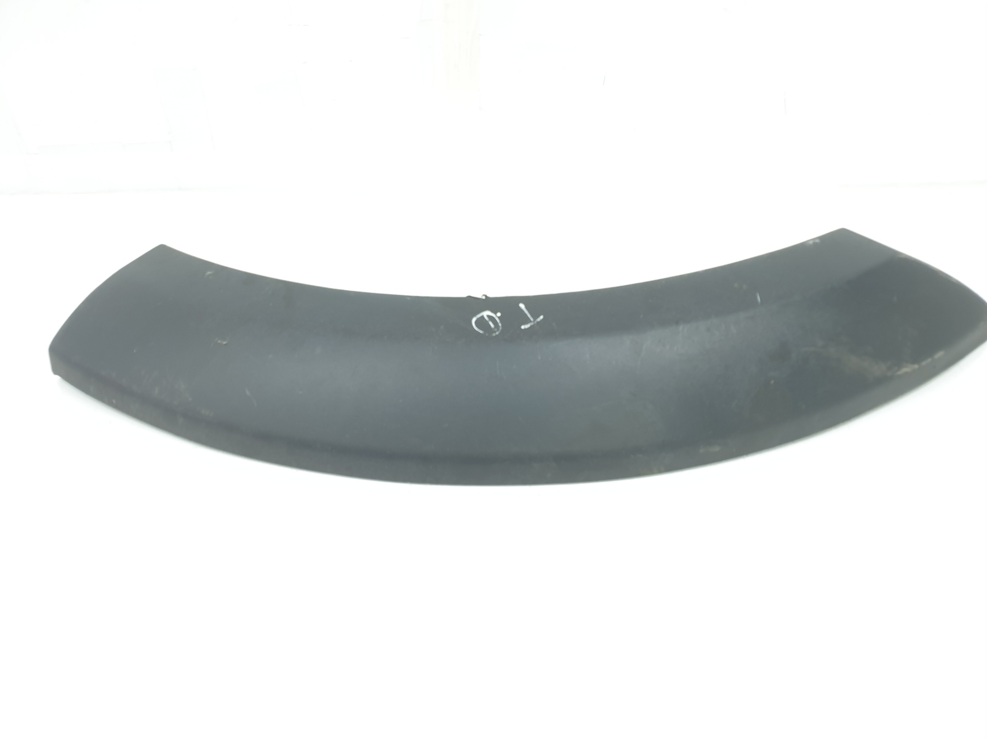 Rear right wheel arch trim LAND ROVER DISCOVERY III (L319) 2.7 TD 4x4 ...