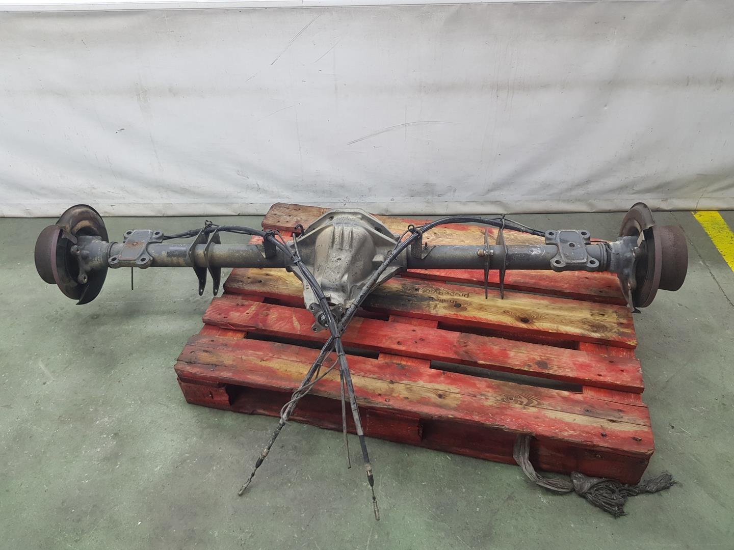 Rear axle MERCEDES-BENZ SPRINTER 3-t Van (B903) 9692025 | B-Parts