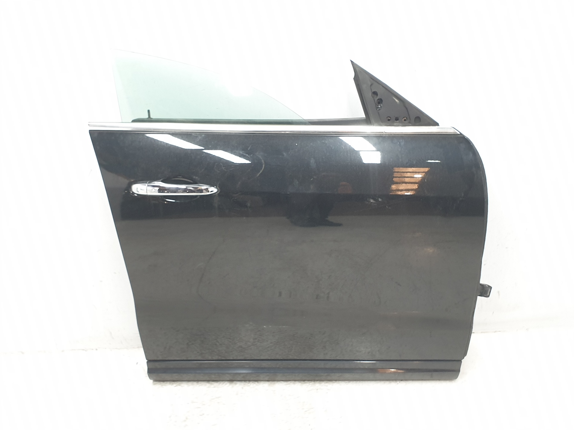 Right front door MASERATI LEVANTE SUV (M161) 3.0 D Q4 18923098 | B-Parts