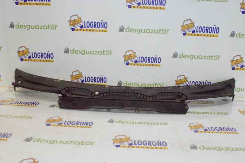 Baie pare brise BMW X3 (E83) 2.0 d 7894218 | B-Parts