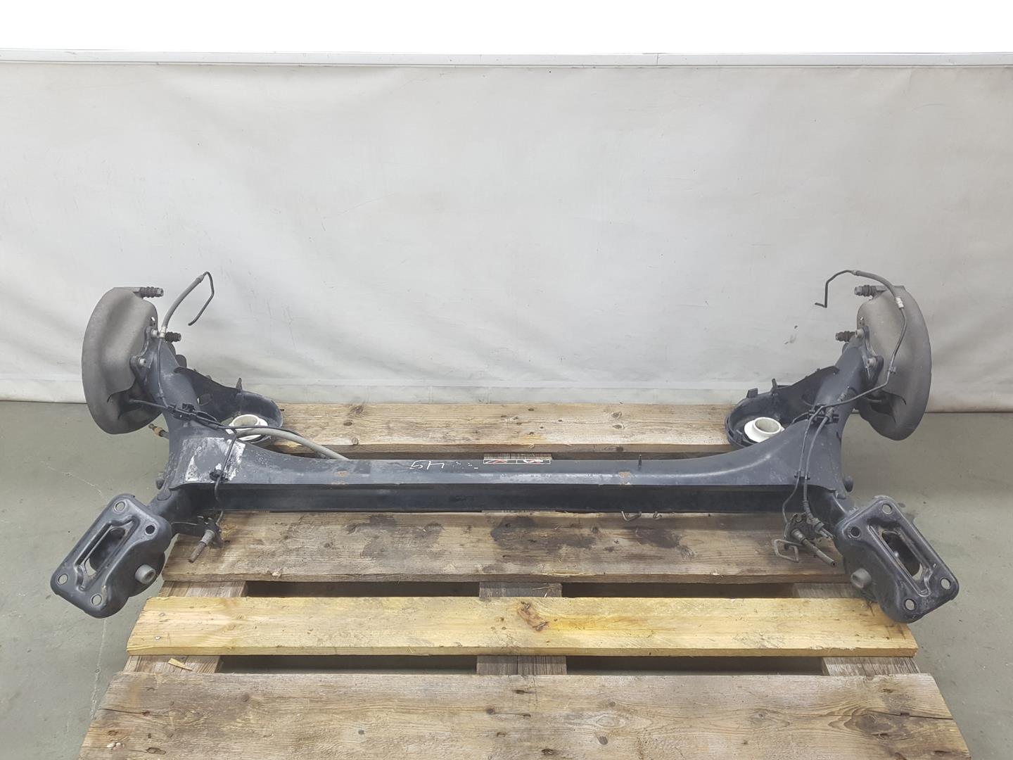 Essieu arrière PEUGEOT 3008 I MPV (0U_) 1.6 HDi 10366687 | B-Parts