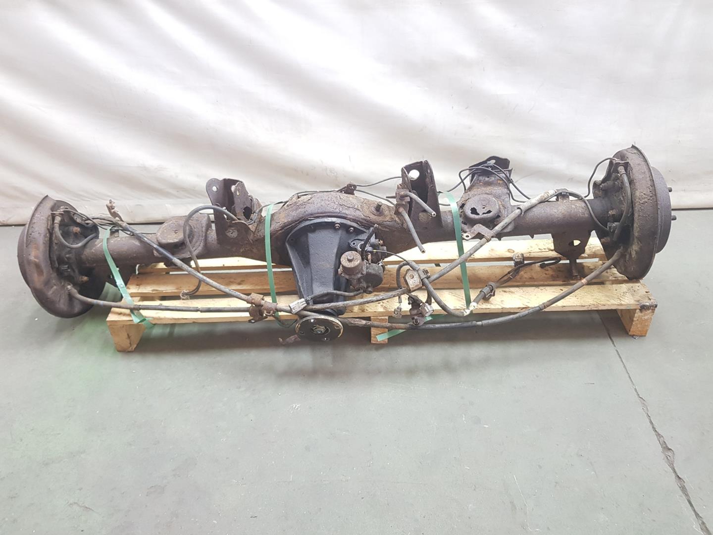 Rear axle TOYOTA LAND CRUISER PRADO (_J12_) 3.0 D-4D (KDJ120, KDJ125 ...