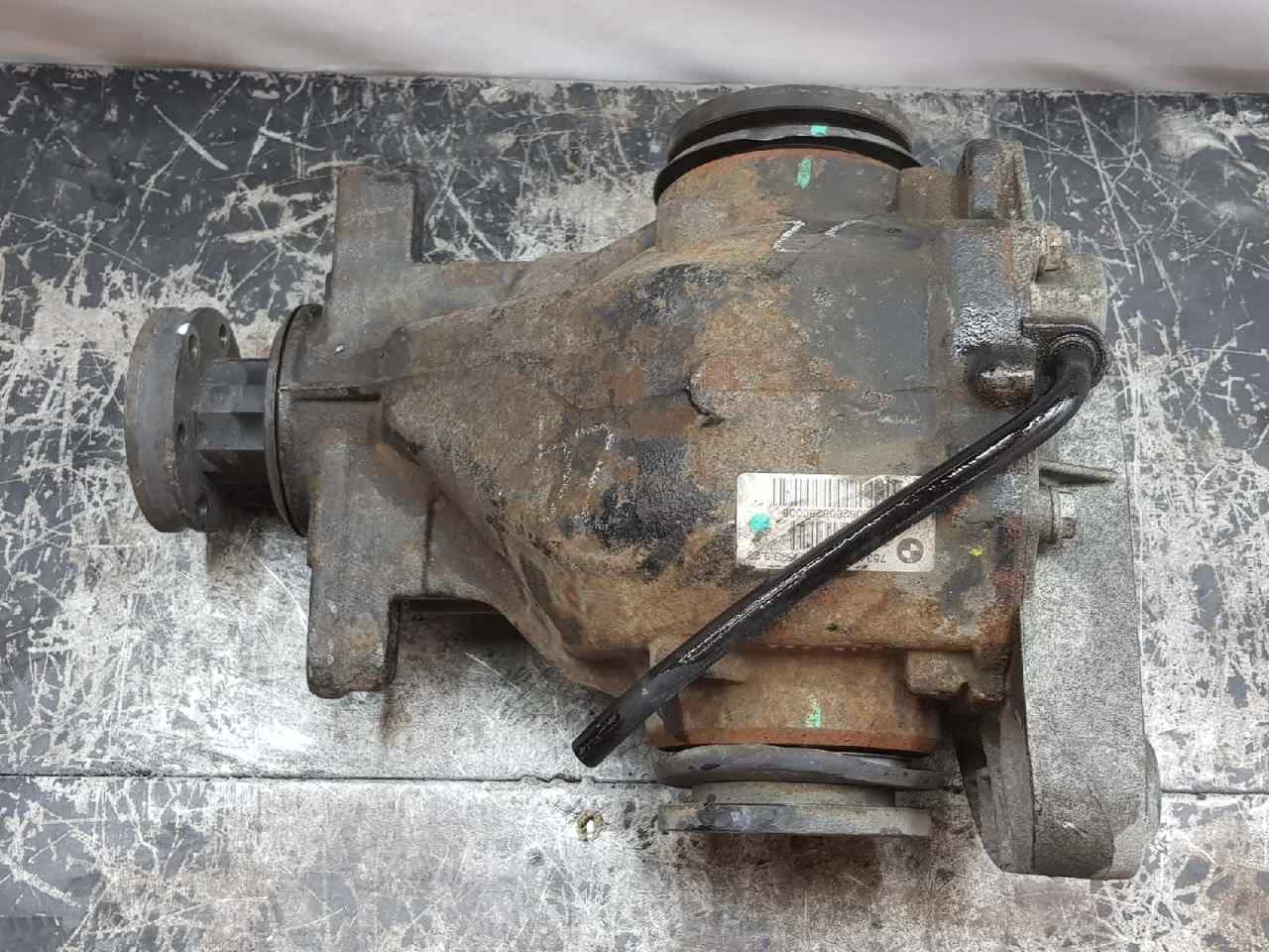 Rear differential BMW X5 (E53) 3.0 d 7569772 | B-Parts