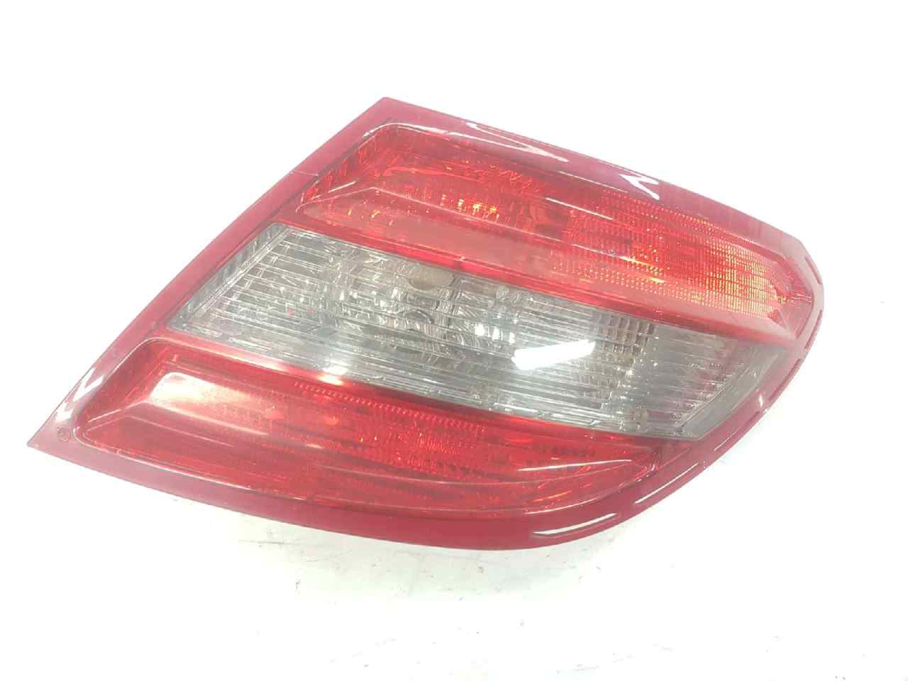 Feu arrière droit MERCEDES-BENZ C-CLASS (W204) C 220 CDI (204.002 ...