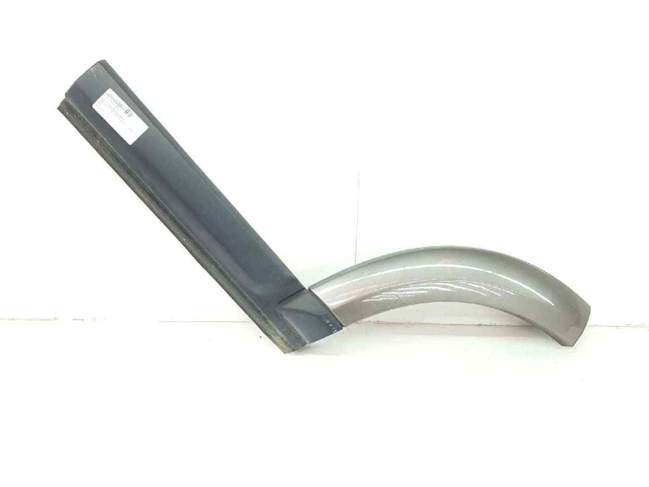 Wheel arch trim LAND ROVER DISCOVERY IV (L319) 3.0 TD 4x4 5776461 | B-Parts