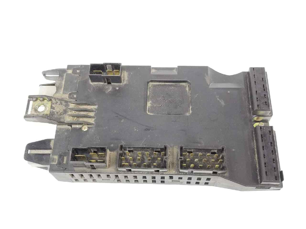 Fuse box MERCEDES-BENZ SPRINTER 2-t Van (B901, B902) 211 CDI (901.661 ...