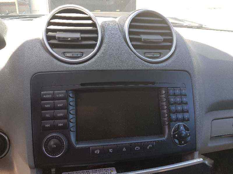Radio MERCEDES-BENZ M-CLASS (W164) ML 320 CDI 4-matic (164.122 ...