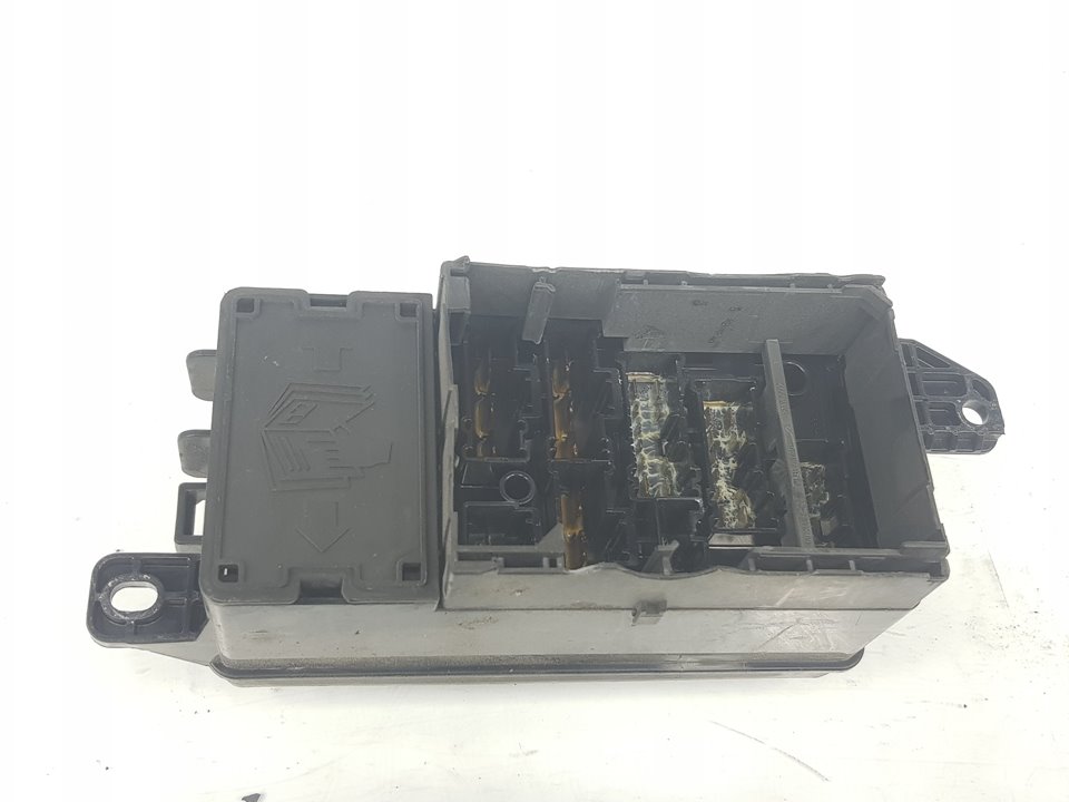Fuse box MINI MINI (R56) Cooper 8600896 | B-Parts