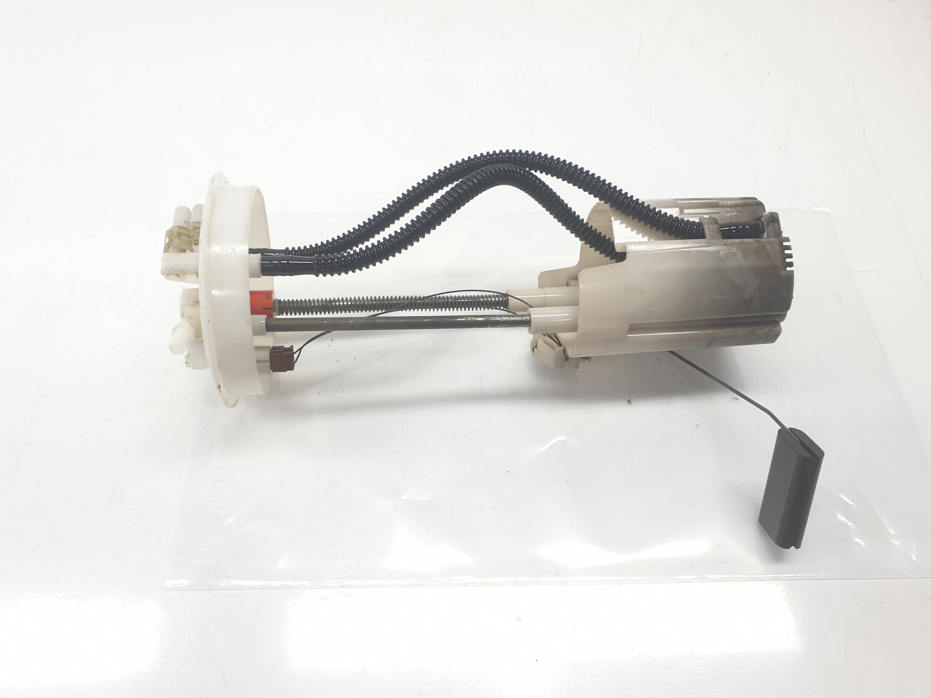 Fuel pump NISSAN NAVARA NP300 (D40) 2.5 dCi 4WD (D40TT, D40T, D40M ...