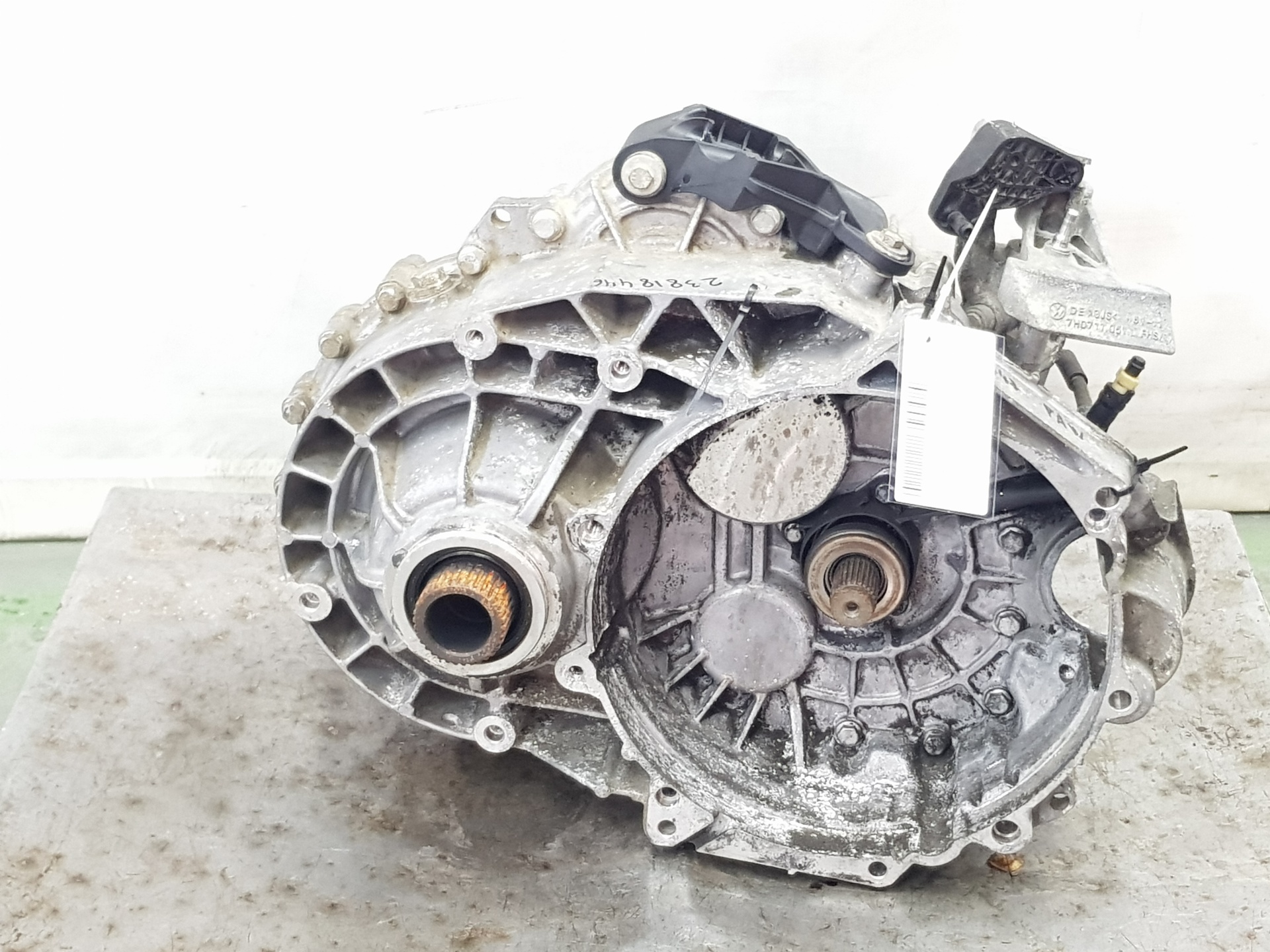 Gearbox VW TRANSPORTER T5 Van (7HA, 7HH, 7EA, 7EH) 29755359 | B-Parts