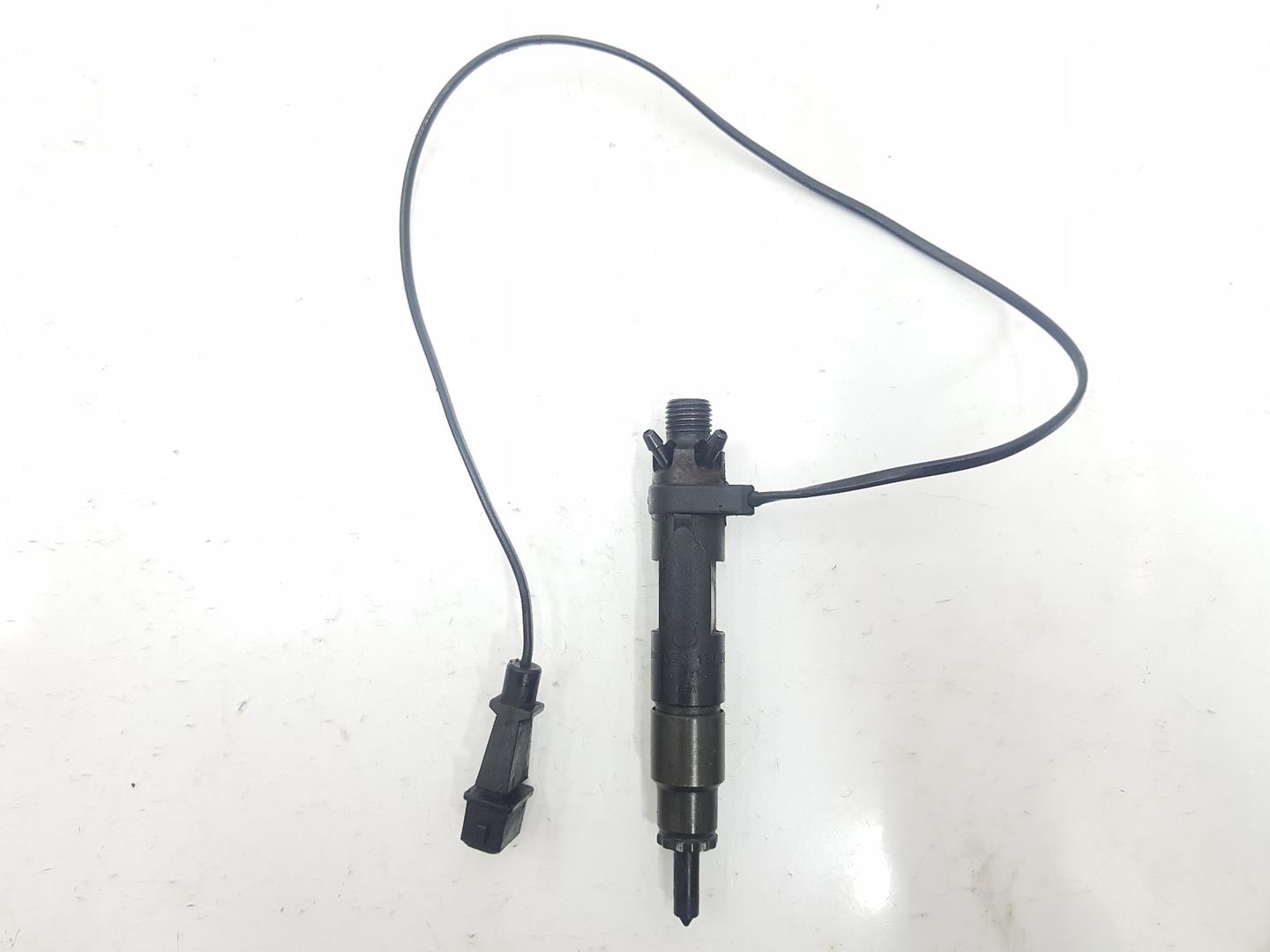 Injector VW TRANSPORTER T4 Van (70A, 70H, 7DA, 7DH) 2.5 TDI 15062535 ...