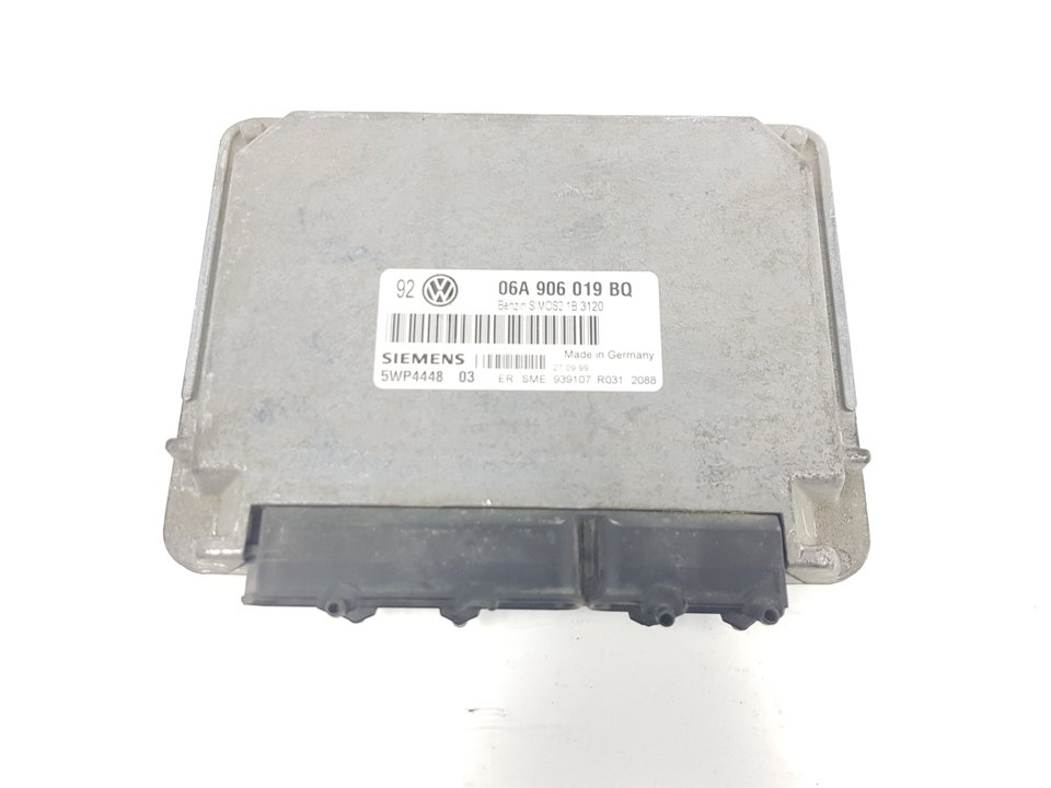 Engine control unit (ECU) VW GOLF IV (1J1) 1.6 11026703 | B-Parts