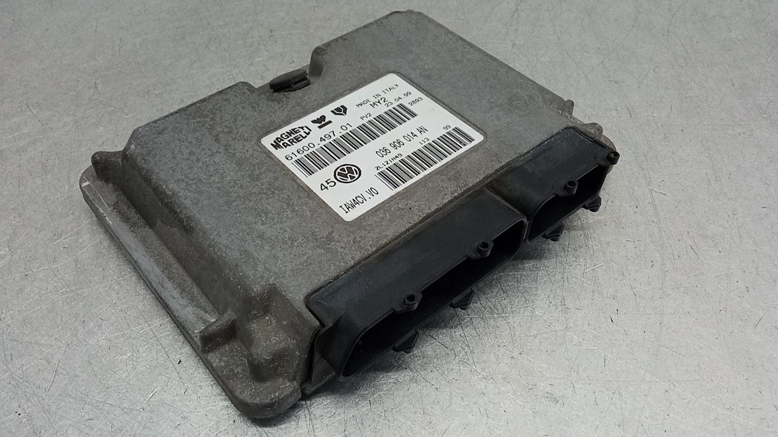 Engine control unit (ECU) VW GOLF IV (1J1) 1.4 16V 9796464 | B-Parts