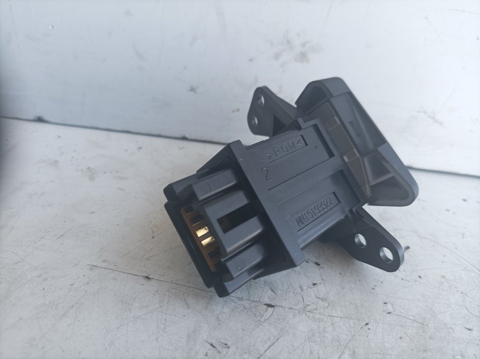 Switch MITSUBISHI GRANDIS (NA_W) 2.0 DI-D (NA8W) 10134724 | B-Parts