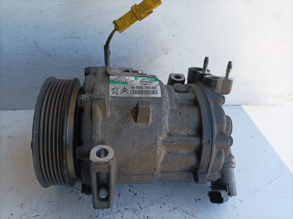 AC compressor PEUGEOT 407 SW (6E_) 2.0 10638357 | B-Parts