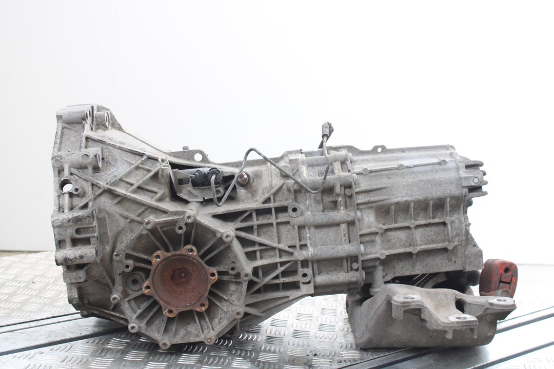 Manual gearbox AUDI A6 C6 (4F2) 2.0 TDI 10987310 | B-Parts