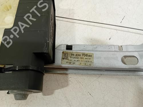 Rear right window mechanism PEUGEOT 5008 (0U_, 0E_) 1.6 HDi 3372784 | B ...