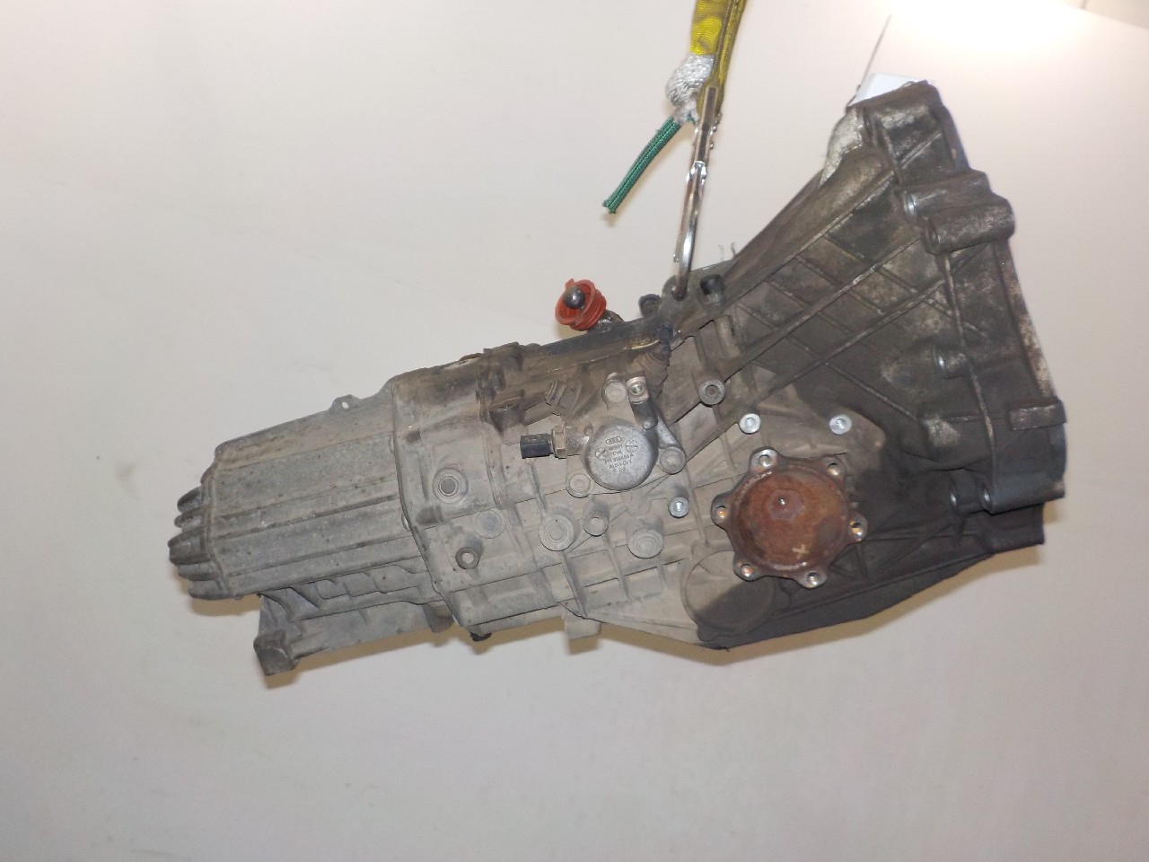 Manual gearbox AUDI A6 C6 (4F2) 2.0 TDI 10667916 | B-Parts