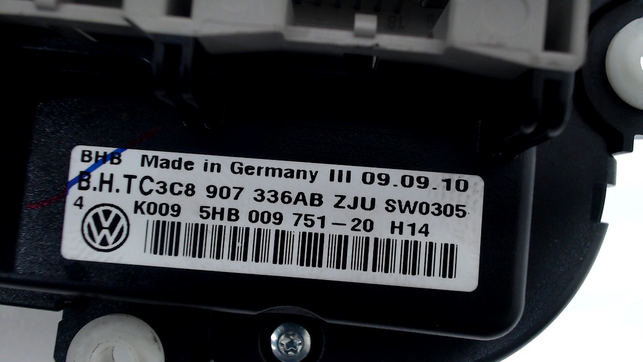 Climate control VW GOLF VI (5K1) 1.6 TDI 7983492 | B-Parts