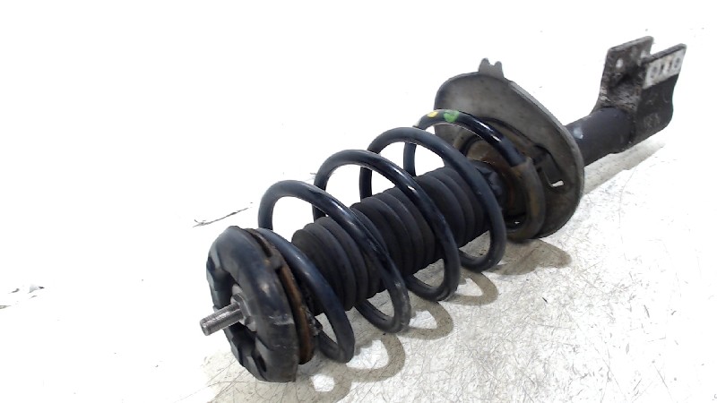 Left front suspension arm PEUGEOT 3008 MPV (0U_) 1.6 HDi 6868213 | B-Parts