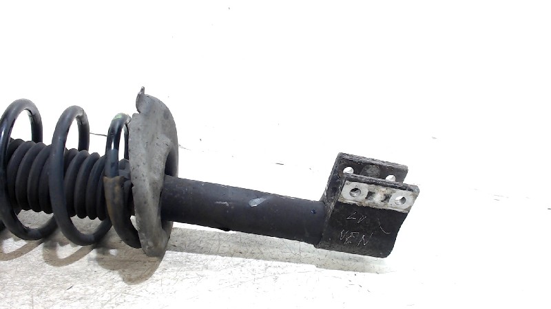Left front suspension arm PEUGEOT 3008 MPV (0U_) 1.6 HDi 6868213 | B-Parts