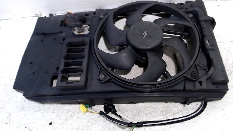 Radiator fan CITROËN XSARA PICASSO (N68) 1.8 16V 6507760 | B-Parts