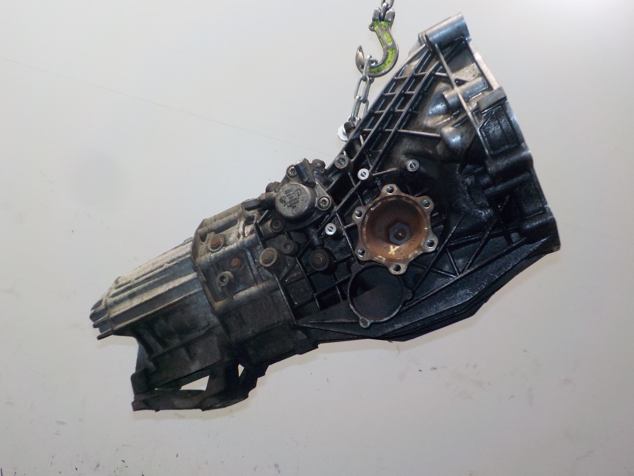 Manual gearbox AUDI A6 C6 (4F2) 2.0 TDI 10670761 | B-Parts
