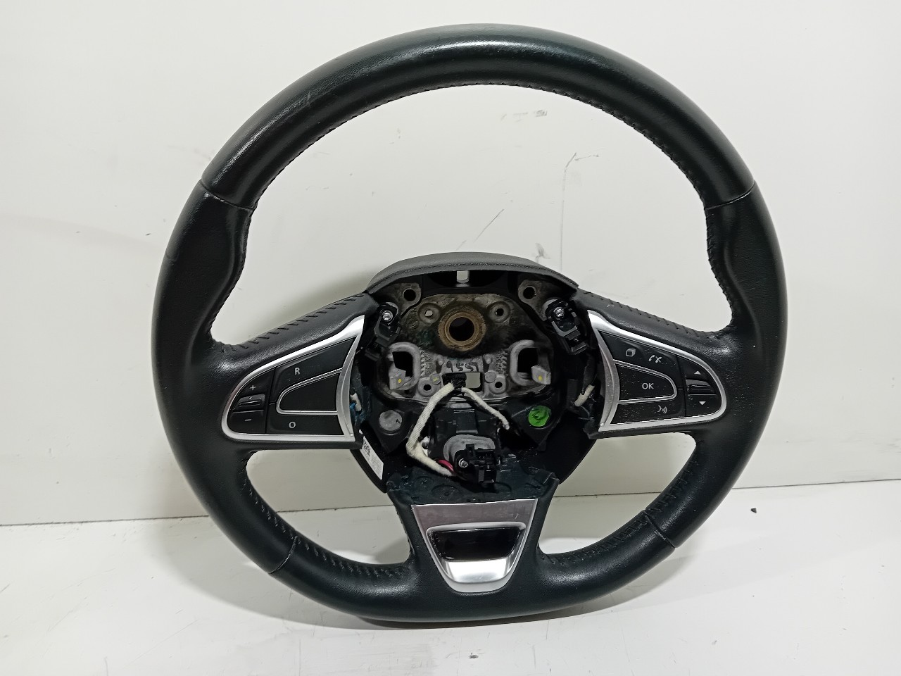 Steering wheel RENAULT TALISMAN (LP_) 1.6 dCi 130 13873619 | B-Parts