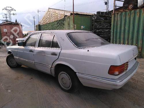 Fuse box MERCEDES-BENZ S-CLASS (W126) 300 SE, SEL (126.024, 126.025 ...