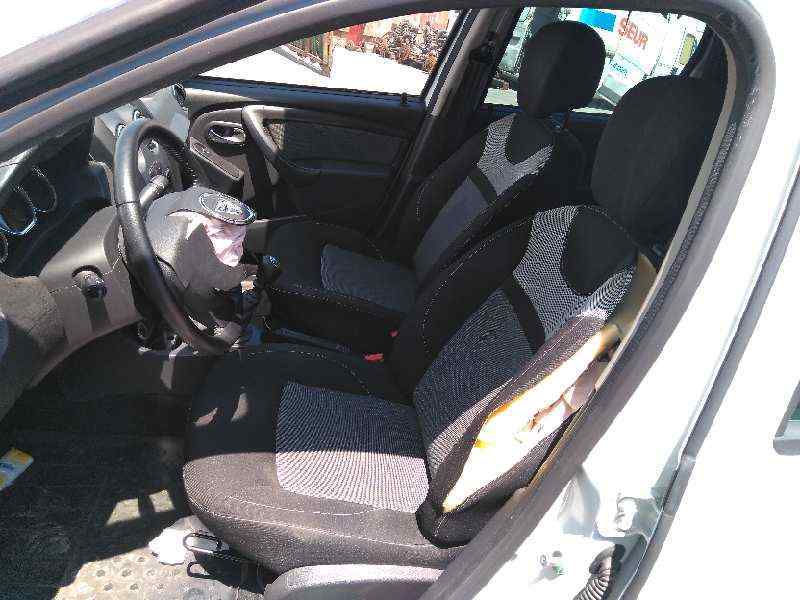 Fusée arrière gauche DACIA DUSTER (HS_) 1.2 TCe 125 4x4 4437558 | B-Parts