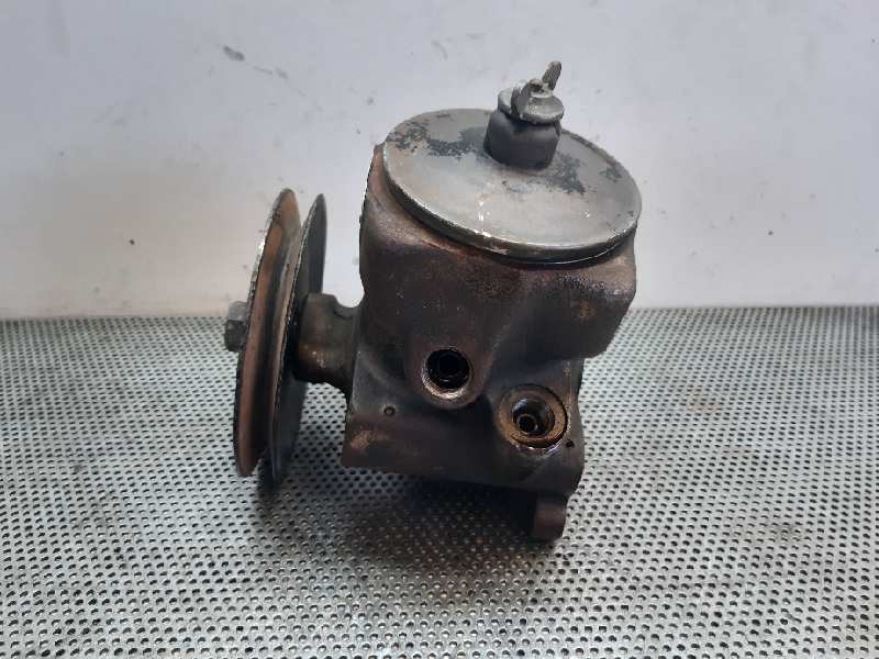 Pompe de direction assistée MERCEDES-BENZ 123 T-Model (S123) 300 T D ...