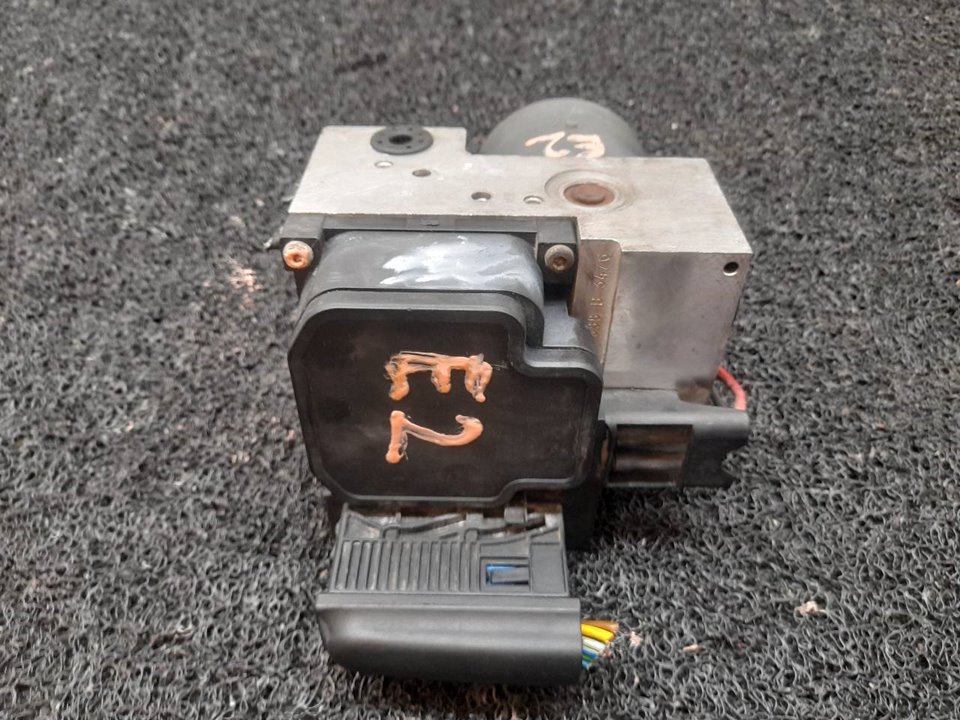 ABS pump VW PASSAT B5.5 (3B3) 10199966 | B-Parts