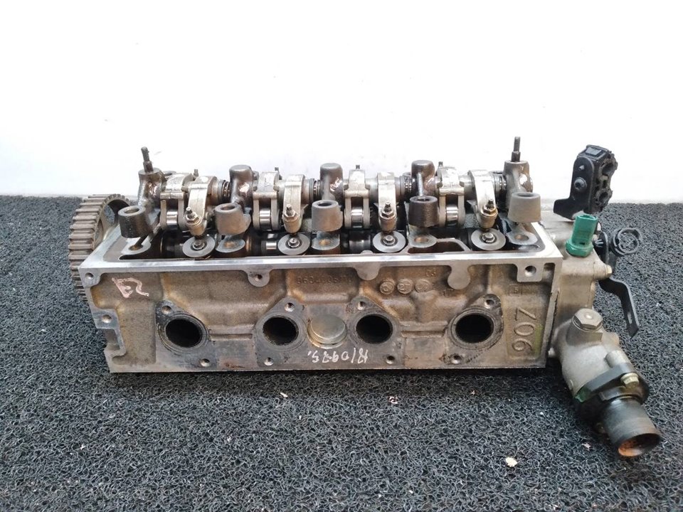 Cylinder head PEUGEOT 206 Hatchback (2A/C) 1.4 LPG 12606545 | B-Parts