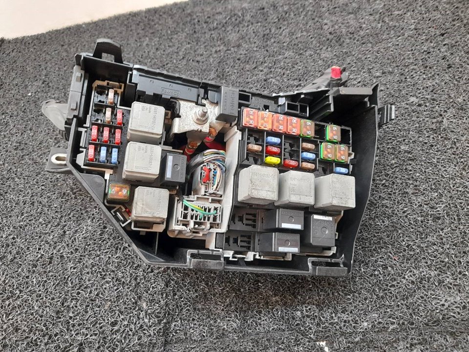 Fuse box FORD S-MAX (WA6) 2.0 TDCi 7635585 | B-Parts