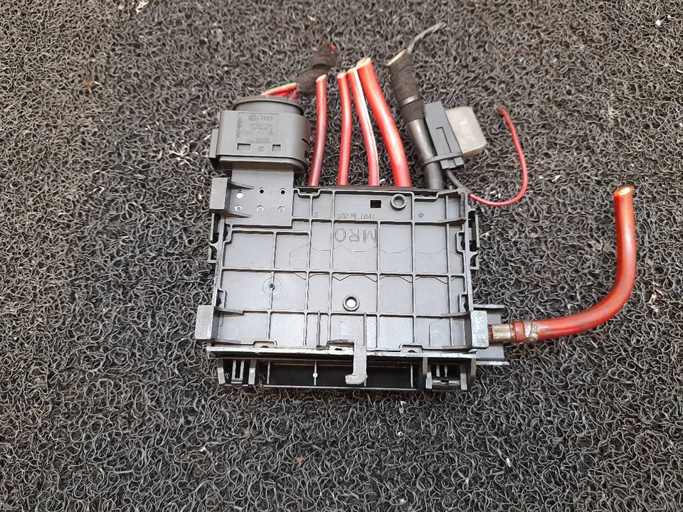Fuse box AUDI A3 (8L1) 1.9 TDI 1J0937550AB | B-Parts