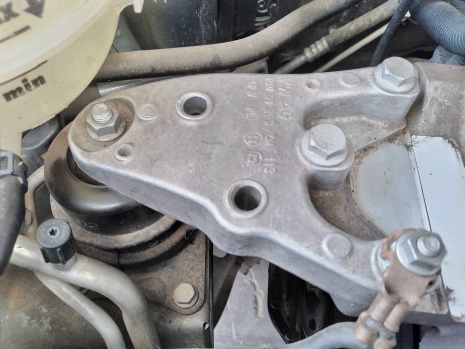 Engine mount SKODA FABIA II (542) 1.2 12V 9838203 | B-Parts