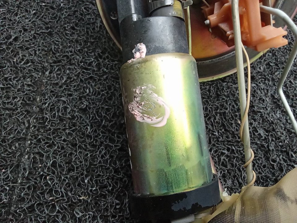 Fuel pump MAZDA 323 C V (BA) 1.8 16V (BA8P) 9212610 | B-Parts