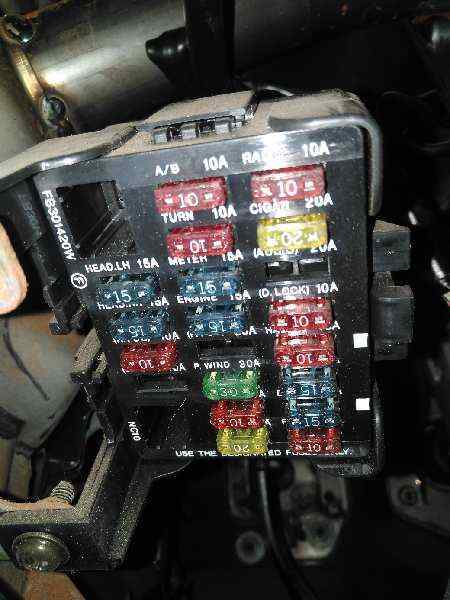 Fuse box MAZDA MX-5 II (NB) 1.8 16V (NB8C) 5682969 | B-Parts