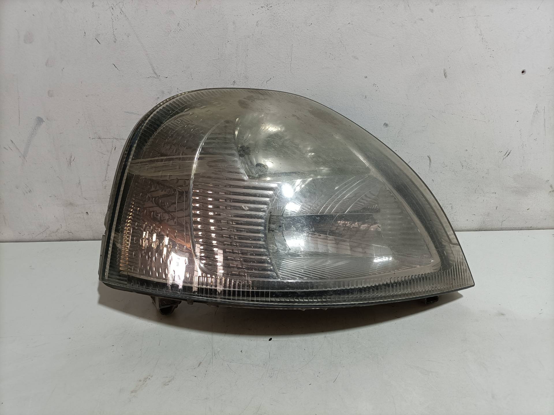 Optica direita RENAULT MASTER II Van (FD) 3.0 dCi 140 (HD0S, FD0S, HD1S ...