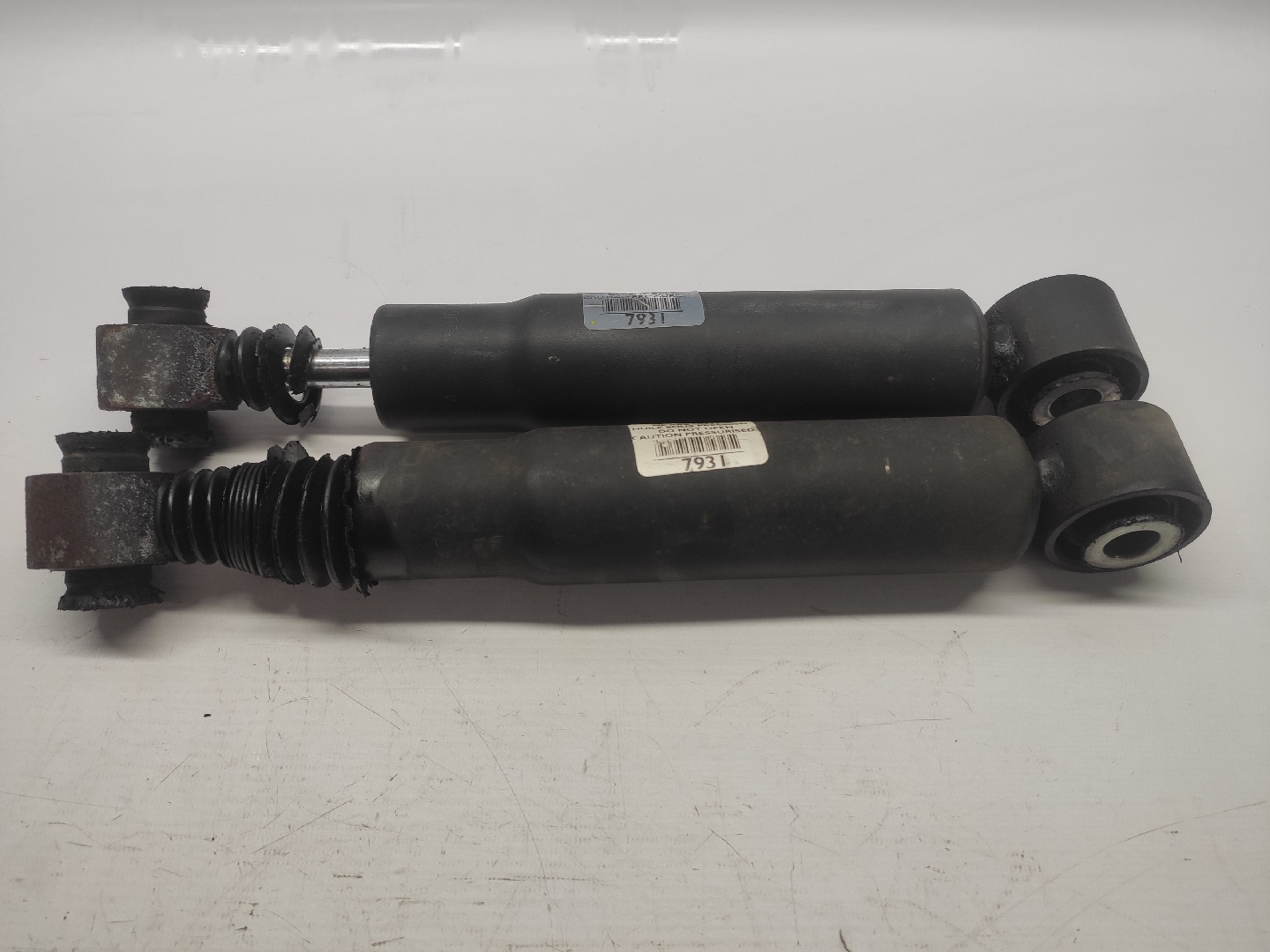 Left rear shock absorber CITROËN C4 Picasso I MPV (UD_) 2.0 HDi 138 ...