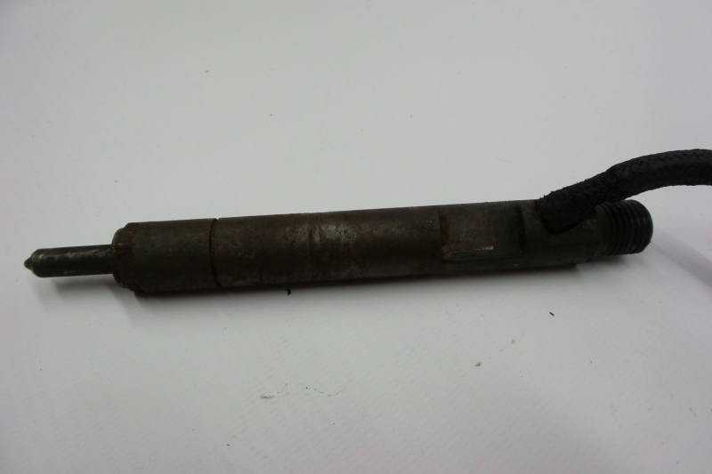 Injector FORD FOCUS (DAW, DBW) Bosch | B-Parts