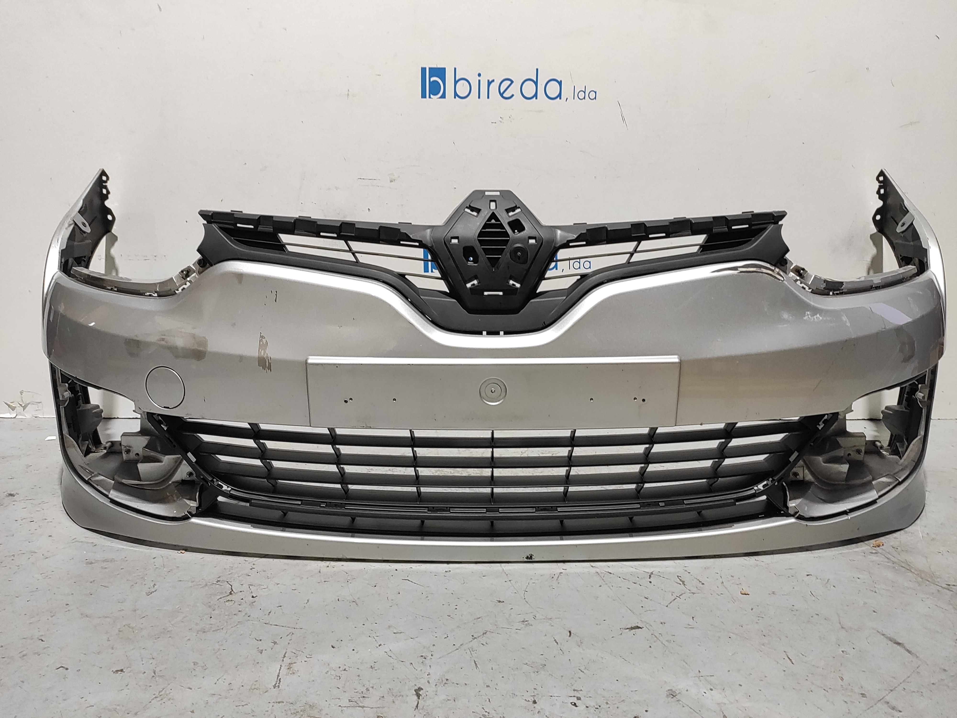 Pare-chocs avant RENAULT MEGANE III Hatchback (BZ0/1_, B3_) 4796116 | B ...